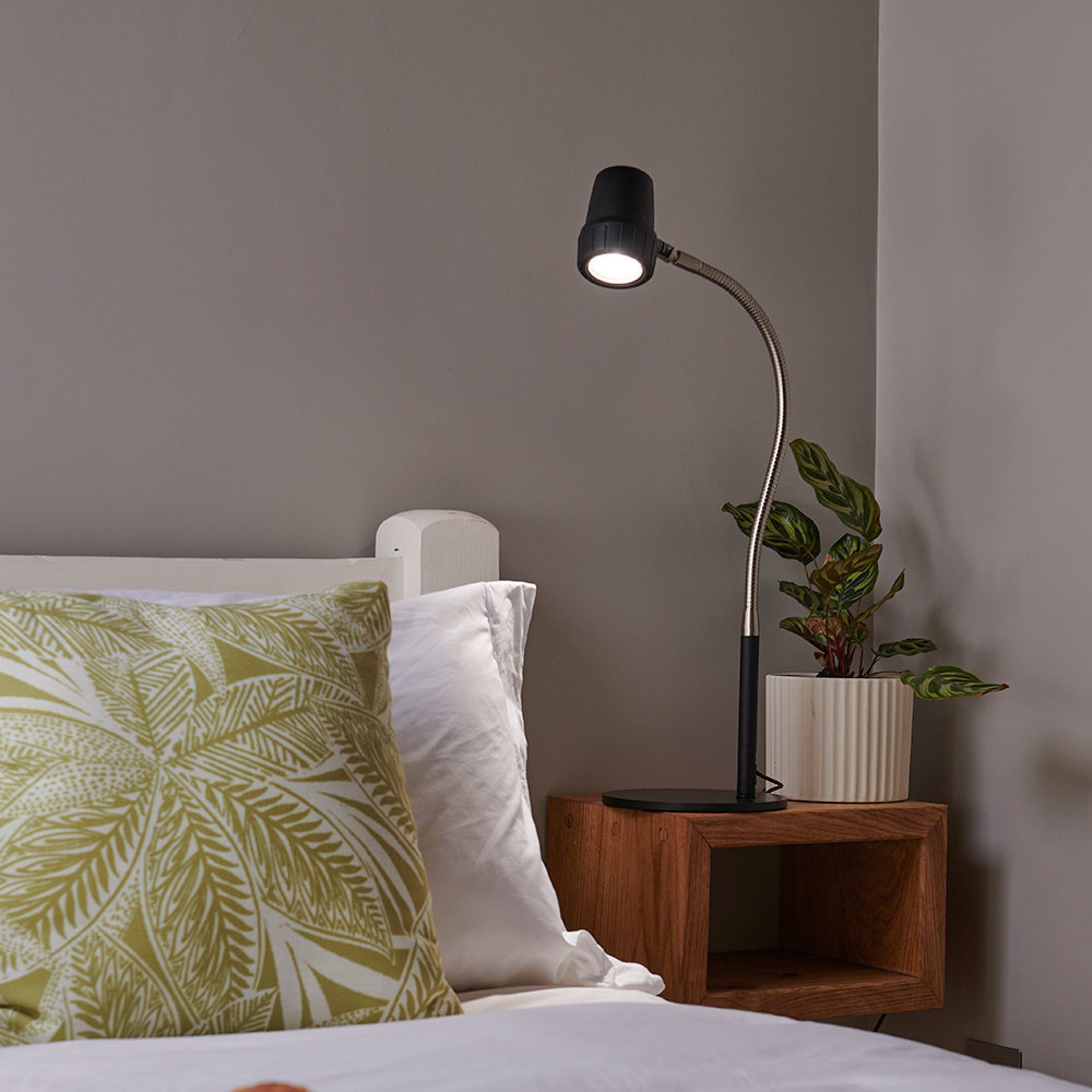 HD Essential LED Table Light: Unmatched Brilliance | Serious Readers